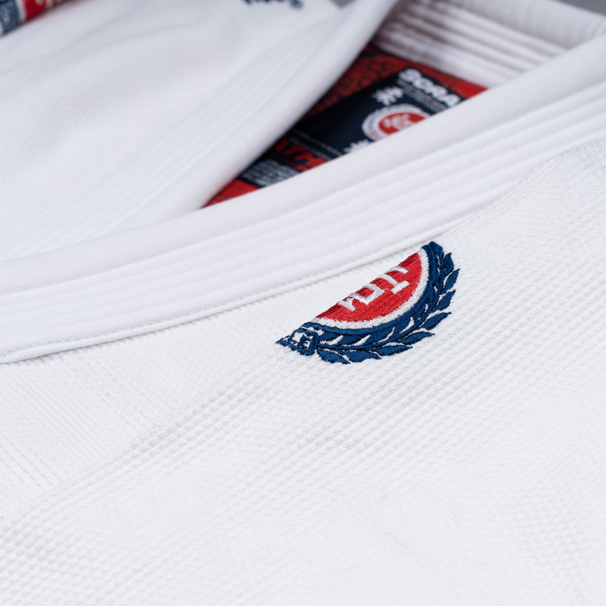 Scramble ROW – Scramble Athlete Pro Gi Female Cut - White